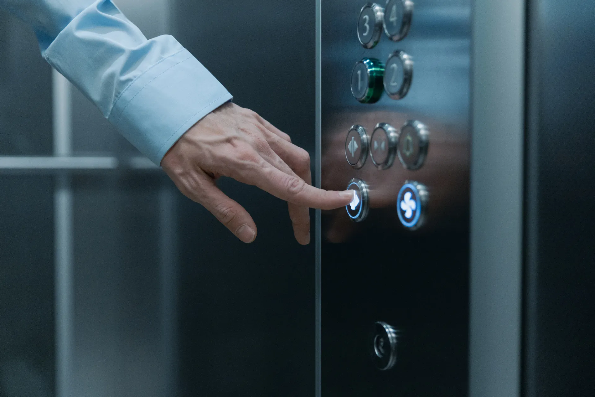 The Elevator Pitch - Populating Your Sales Funnel | SkyFish
